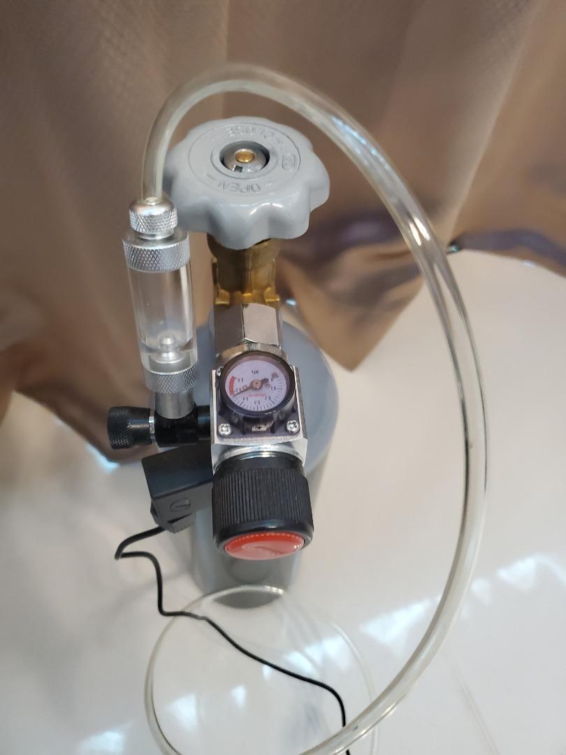 ANS CO2 PRO II CO2 regulator compact with 2L CO2, Pet Supplies, Homes & Other Pet Accessories on ...