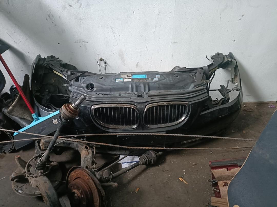 Bmw E60 Nosecut Set Original, Auto Accessories on Carousell