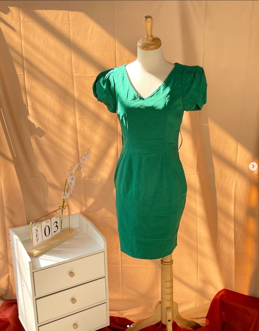 Brand New Green Body con Dress, Women's Fashion, Dresses & Sets ...