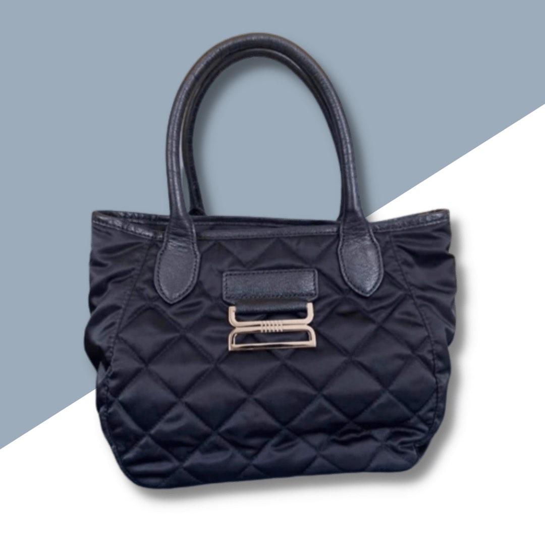 Daks Small Quilted handbag, Luxury, Bags & Wallets on Carousell