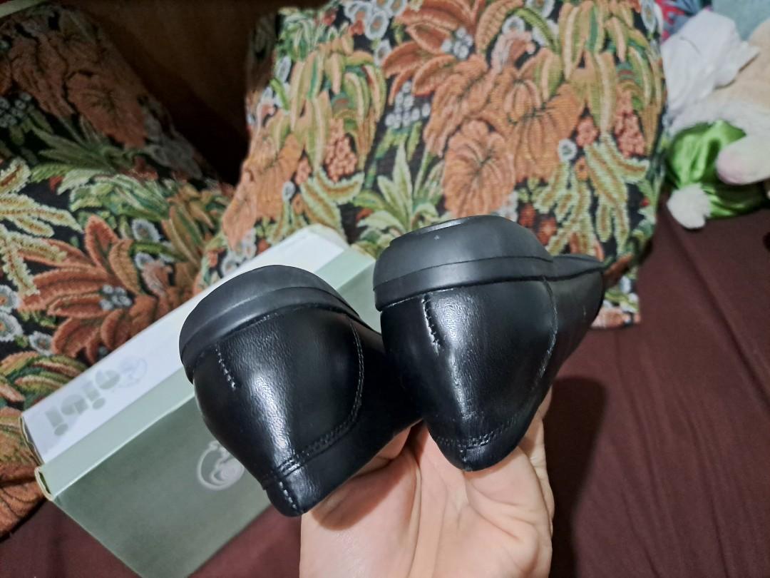 GIBI GENUINE LEATHER SHOES, Babies & Kids, Babies & Kids Fashion on ...