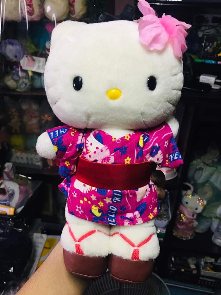 Hello kitty Vivitix Girls, Hobbies & Toys, Toys & Games on Carousell