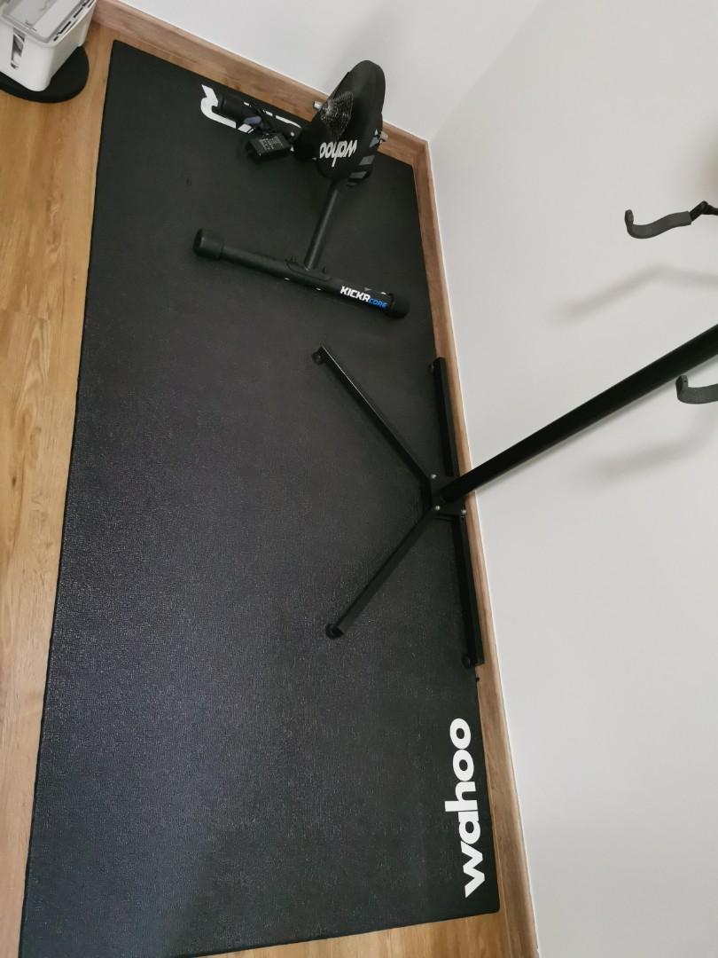 Kickr core + climb + mat, Sports Equipment, Exercise & Fitness, Cardio ...