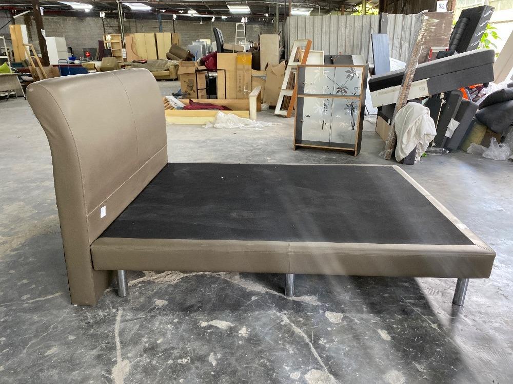 Modern Divan Fabric Queen Sized Bed Frame with Headboard / Rangka Katil ...