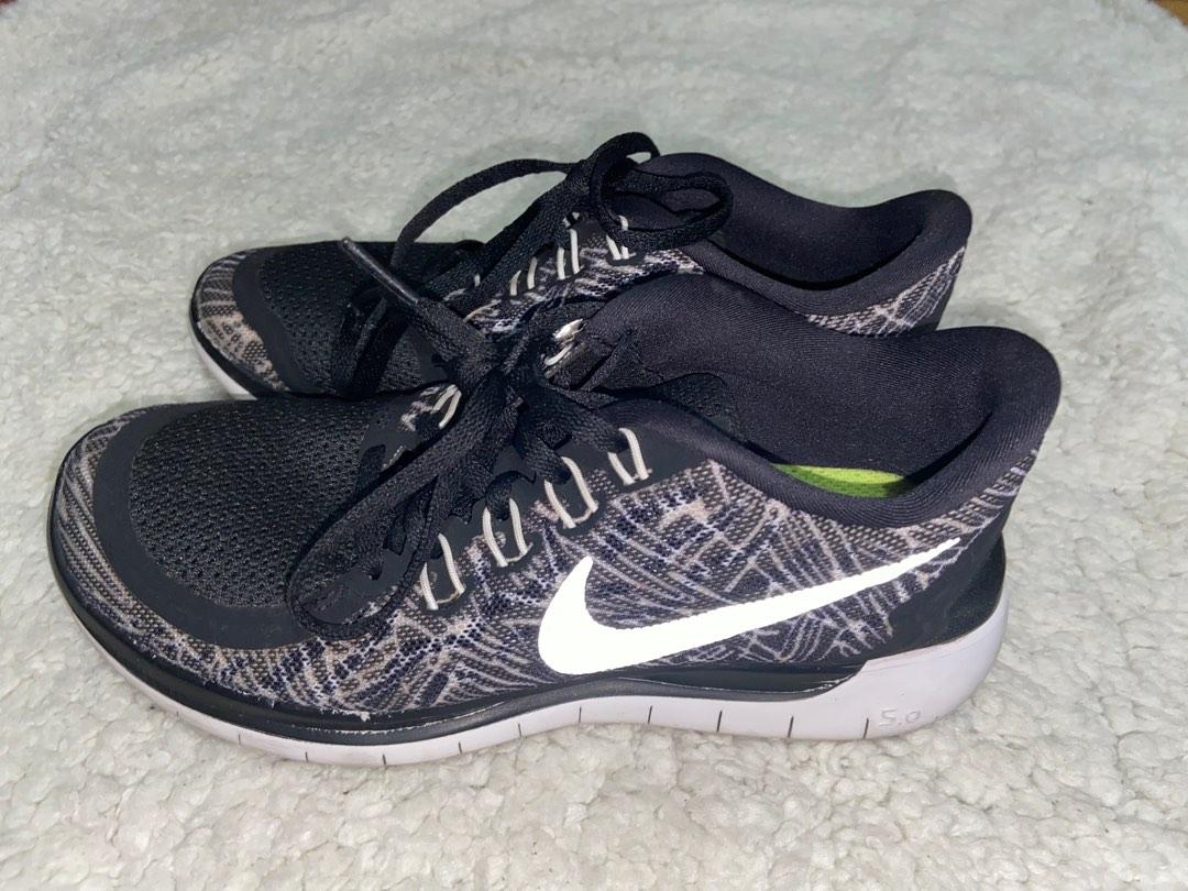 Original Nike Free 5.0, Women's Fashion, Footwear, Sneakers on Carousell
