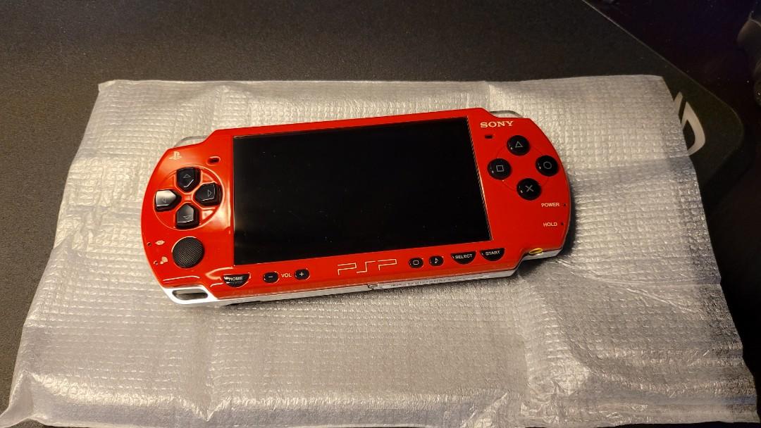PSP3000ギレンの野望 Neo Zeon Red, 電子遊戲, 電子遊戲機, PlayStation - Carousell