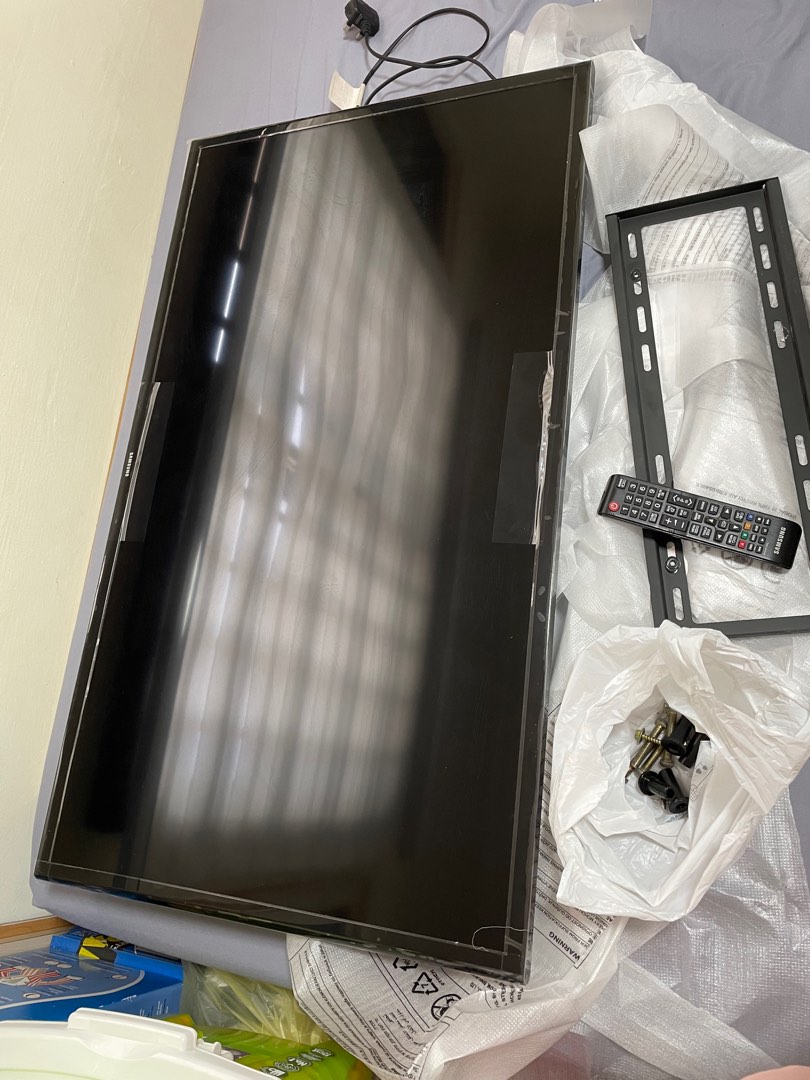 (r) Samsung UA40J5200AK Full HD Smart LED TV, TV & Home Appliances, TV ...