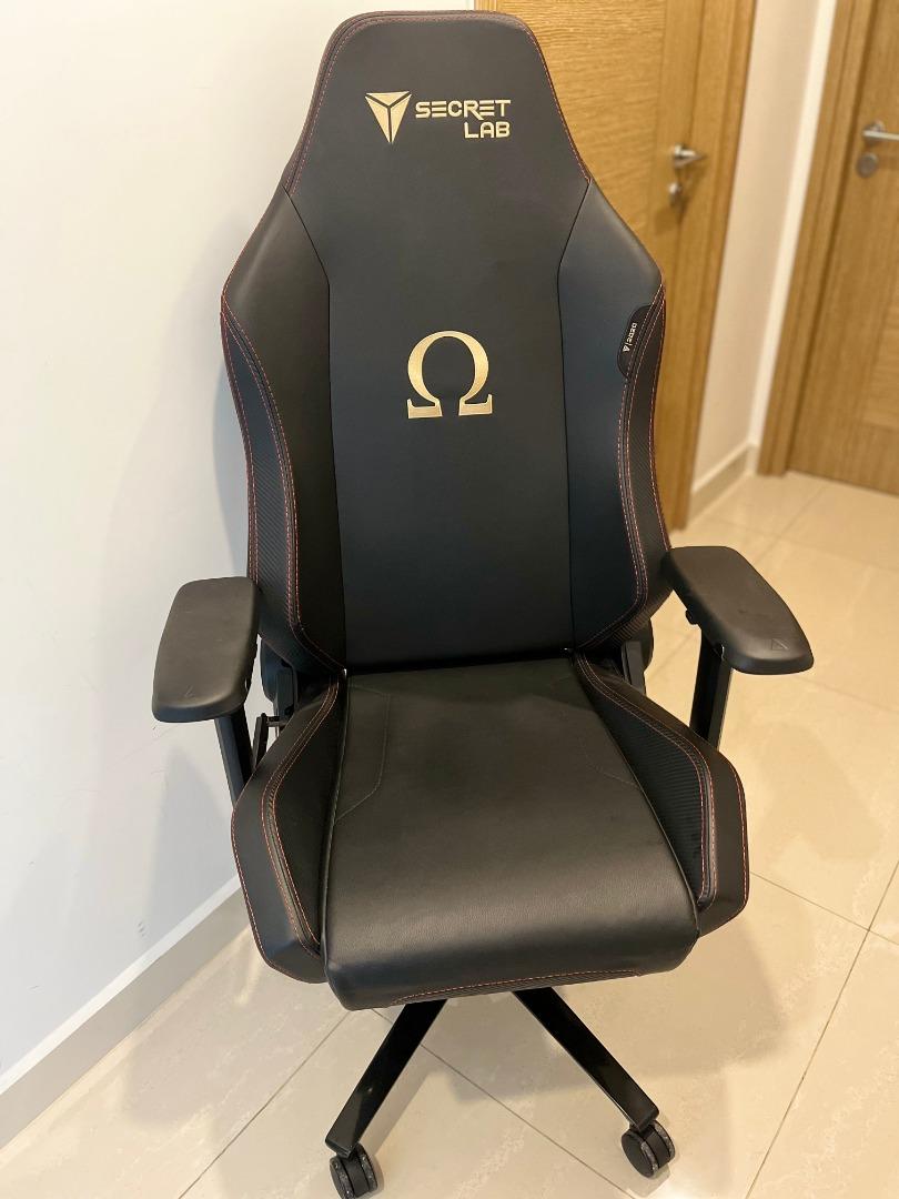Secretlab Office/Gaming Chair : OMEGA 2020 Stealth, Furniture & Home ...