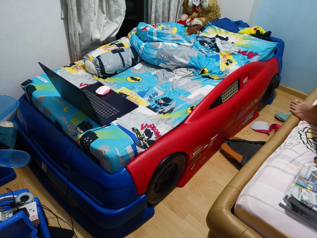 Step2 Racing Car Bed, Furniture & Home Living, Furniture, Bed Frames ...
