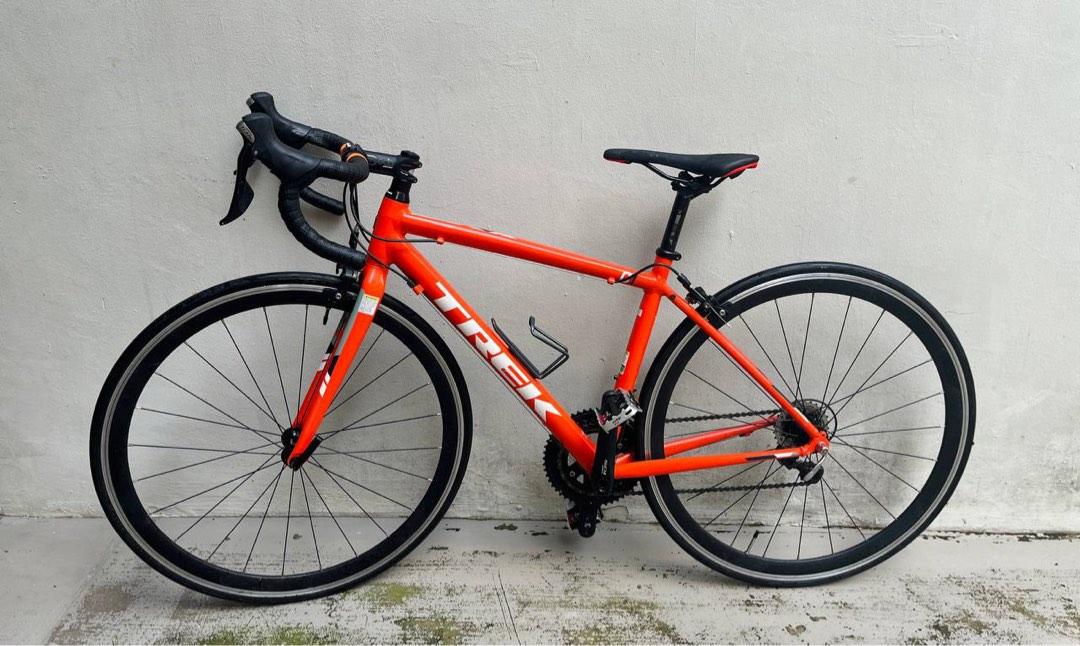 Trek 100 Alpha - 105 groupset, carbon fork, Sports Equipment, Bicycles ...