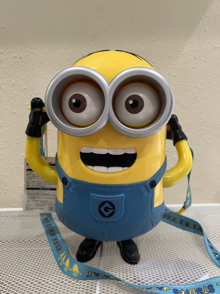 UNIVERAL STUDIOS JAPAN MINION POPCORN CONTAINER, Hobbies & Toys ...
