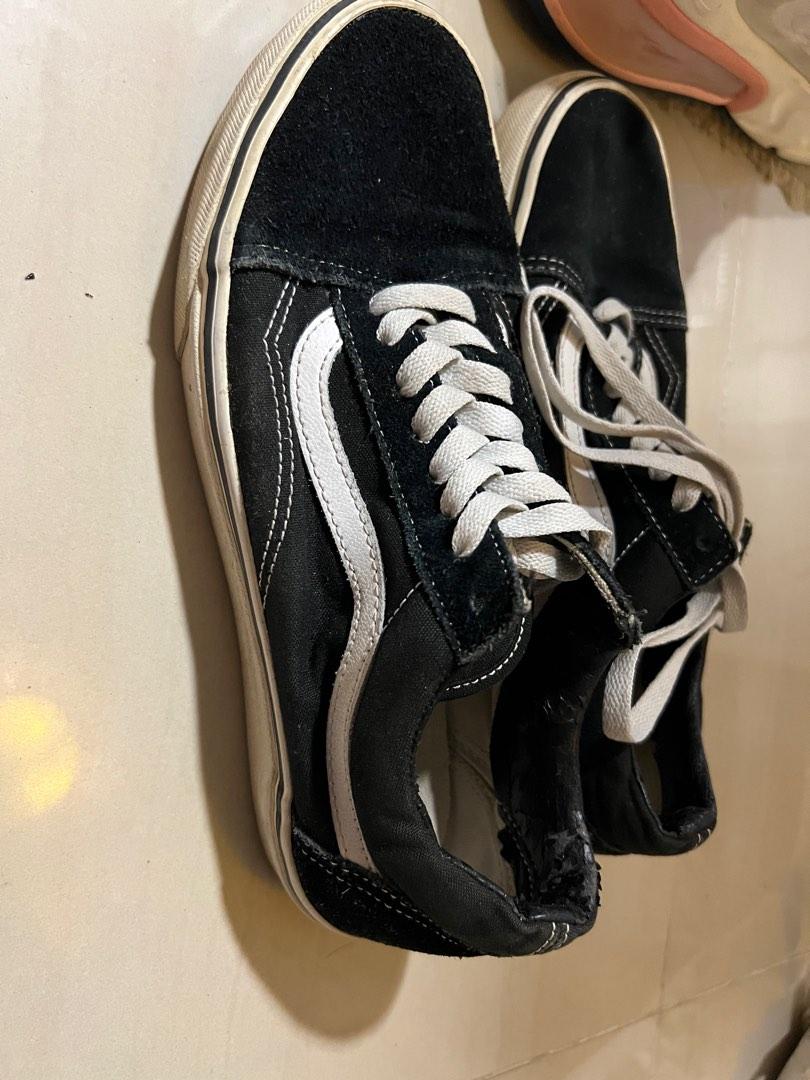 Vans Classic Shoe, Men's Fashion, Footwear, Sneakers on Carousell