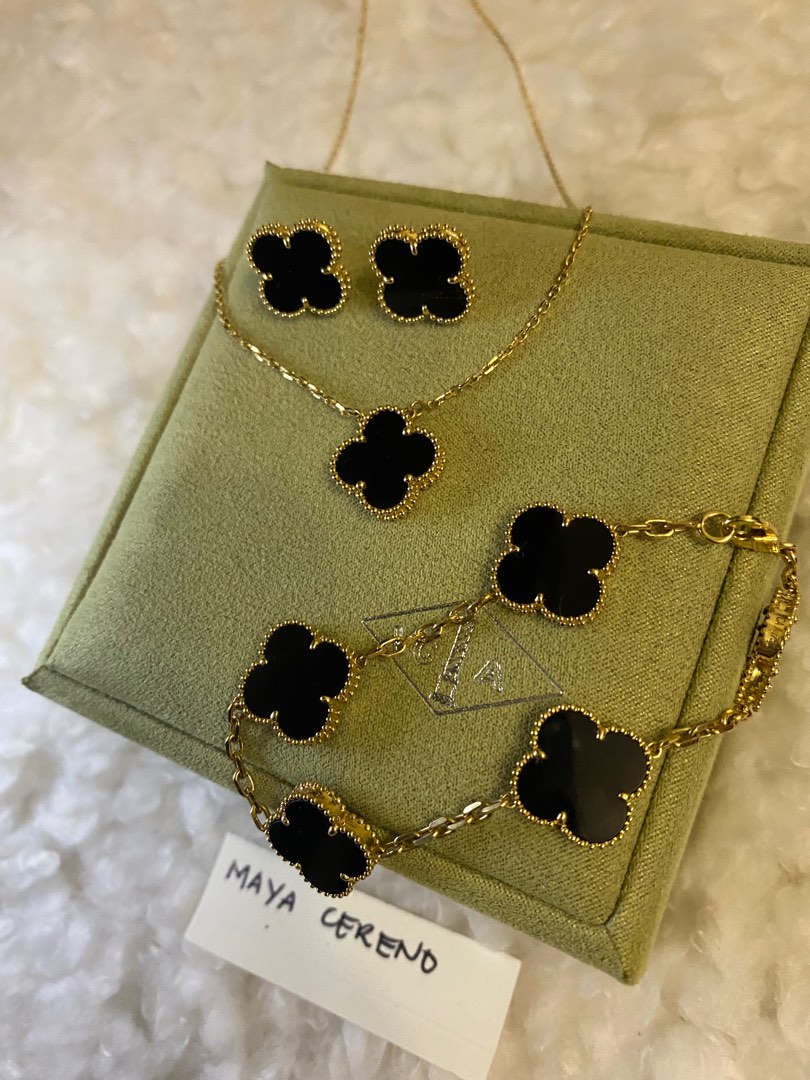 VCA black onyx HK Setting set, Luxury, Accessories on Carousell