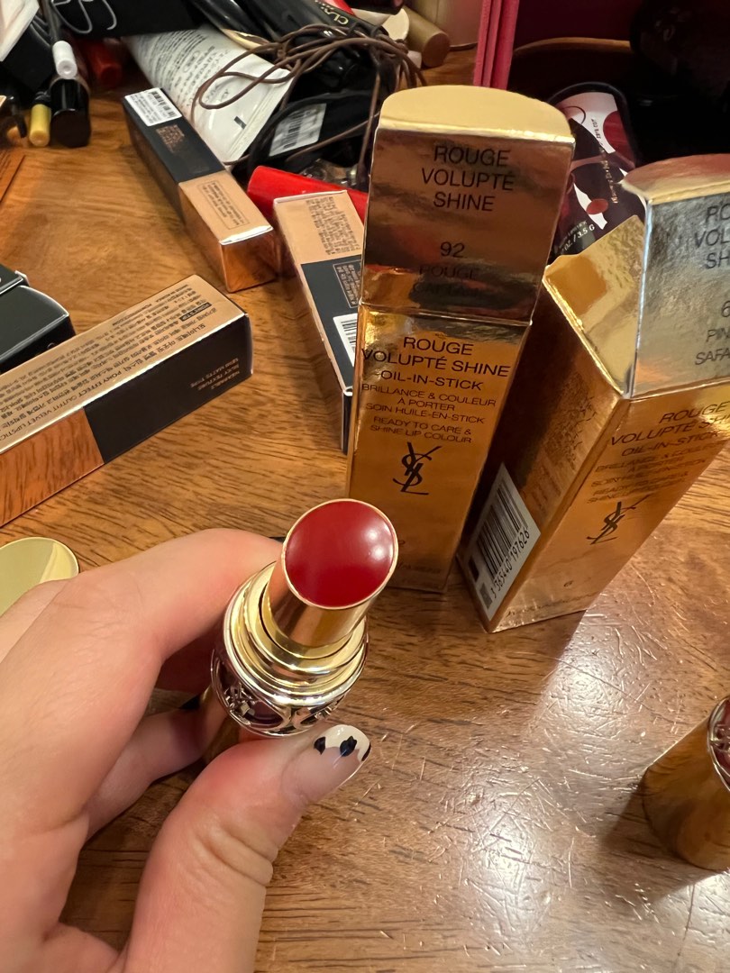 ysl rouge volupte shine rouge caftan, 美容＆化妝品, 健康及美容 - 皮膚護理, 化妝品 - Carousell