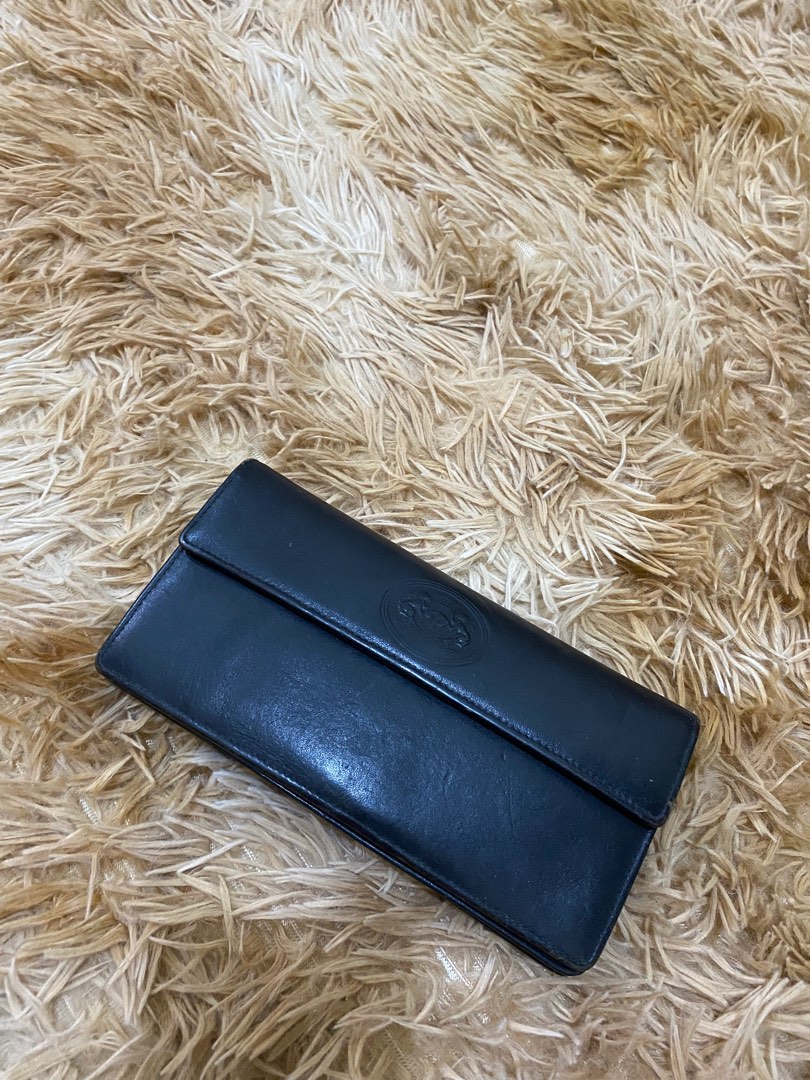 100% Authentic Peridot Long Wallet, Women's Fashion, Bags & Wallets ...