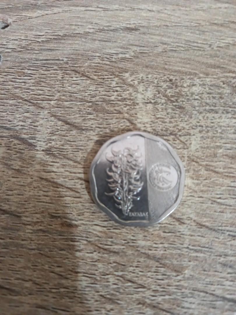 5 peso coin Nonagonal Shape, Hobbies & Toys, Memorabilia & Collectibles ...