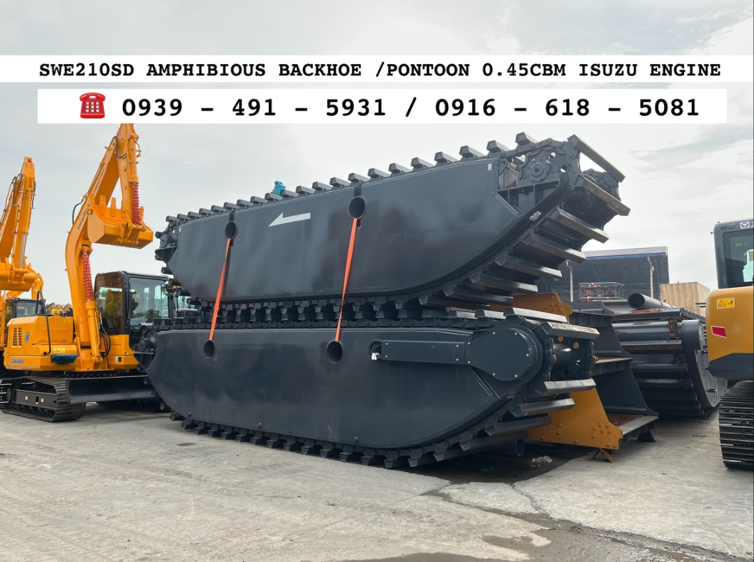 Amphibious Pontoon Undercarriage / Amphibious Backhoe Excavator on ...