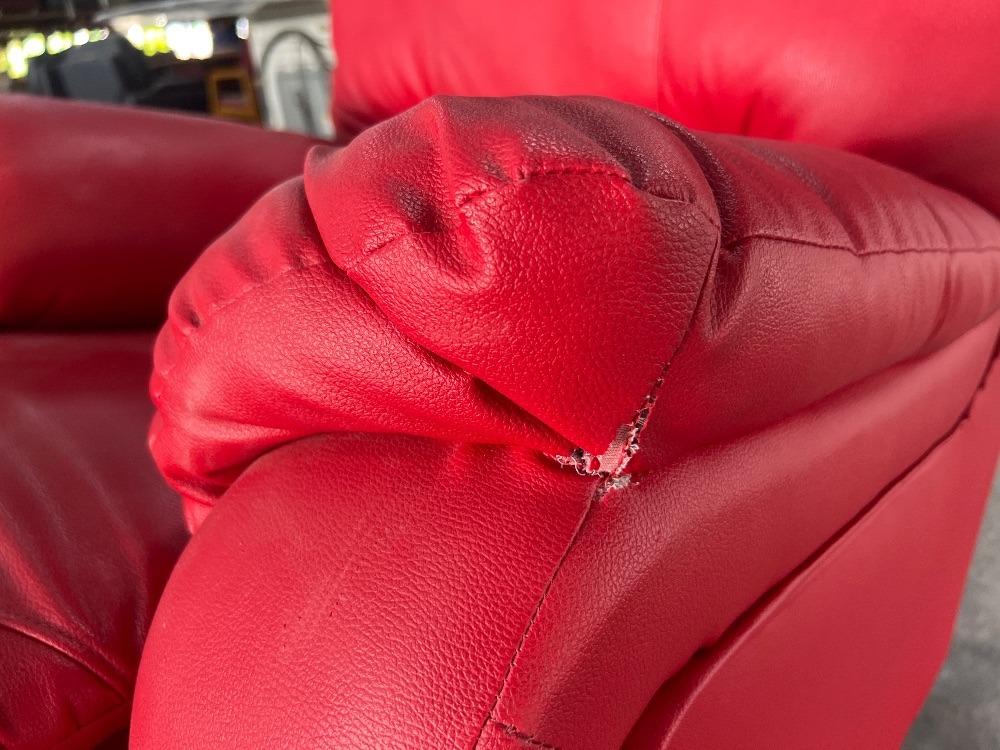 Bulky Type Single Seater Leather Armchair Red Colour / Jenis Besar ...