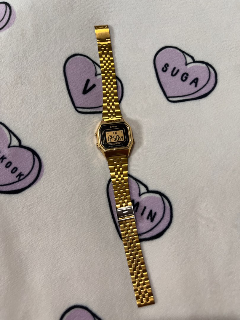 Casio Vintage LA680 WGA-1D Gold Black Face, Women's Fashion, Watches ...