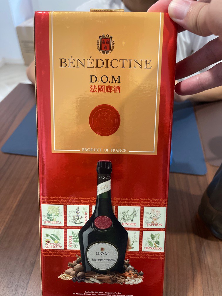 DOM Benedictine 1 litre 40% alcohol, Food & Drinks, Alcoholic Beverages ...