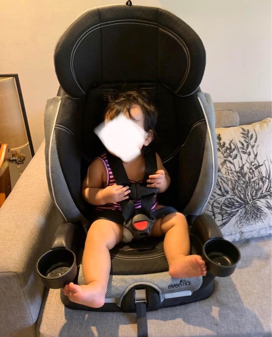Evenflo chase car seat, Babies & Kids, Going Out, Car Seats on Carousell