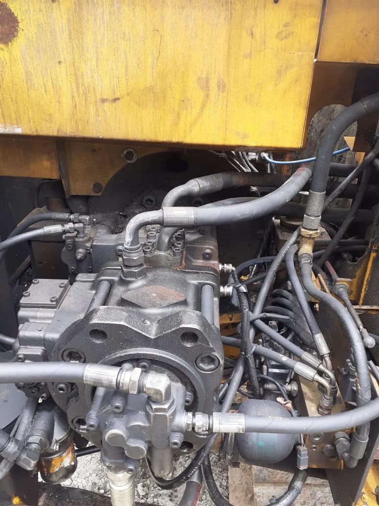 Excavator JCB JS200, Everything Else, Others on Carousell