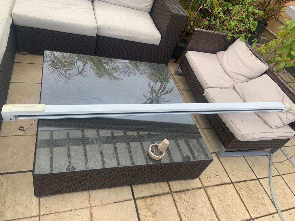 Exzen Projector screen, TV & Home Appliances, TV & Entertainment ...