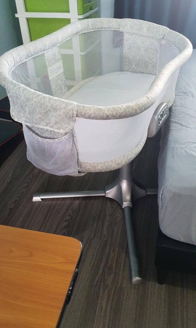 HALO BassiNest, Babies & Kids, Baby Nursery & Kids Furniture, Cots ...