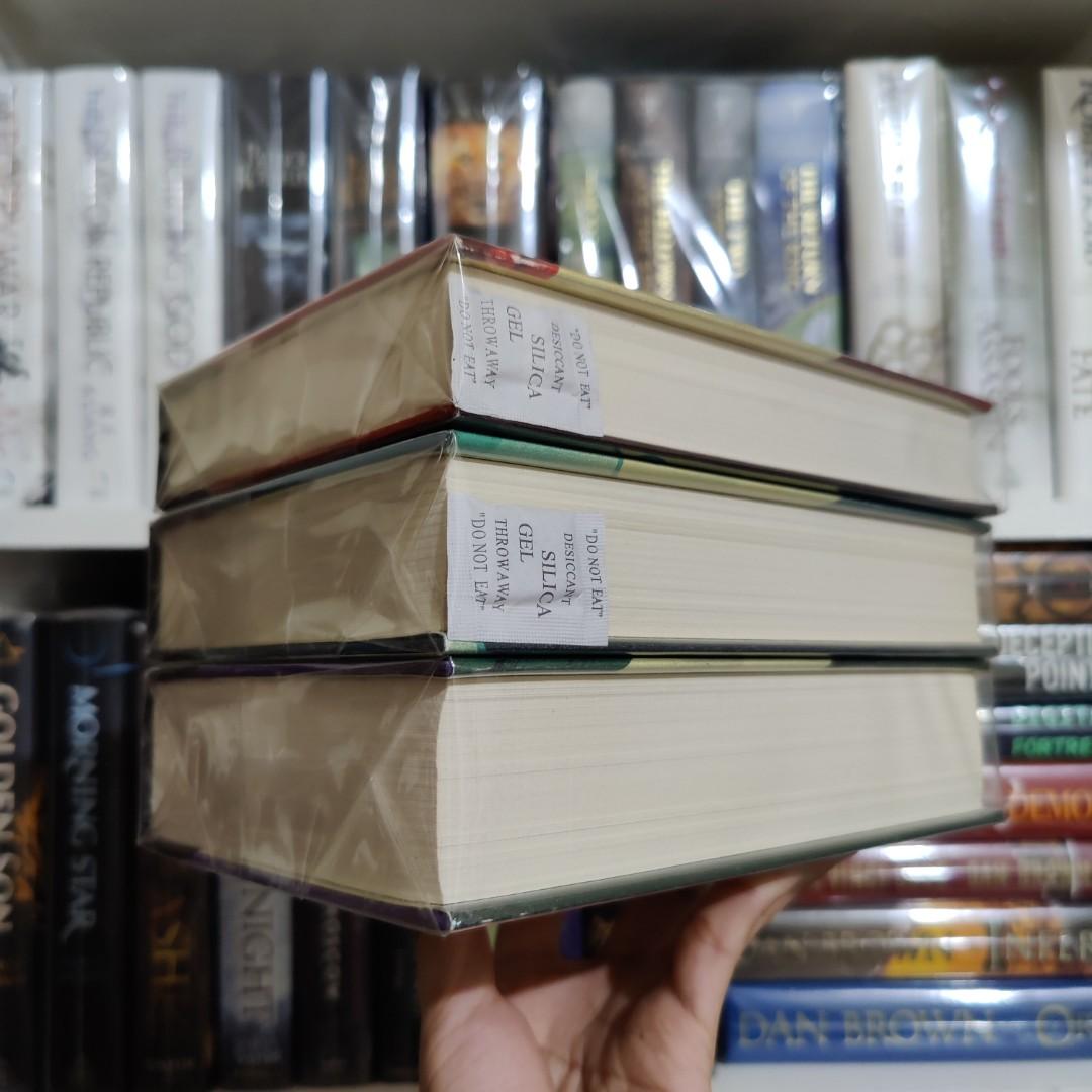 [HB] Arc of a Scythe trilogy by Neal Shusterman (Scythe, Thunderhead ...