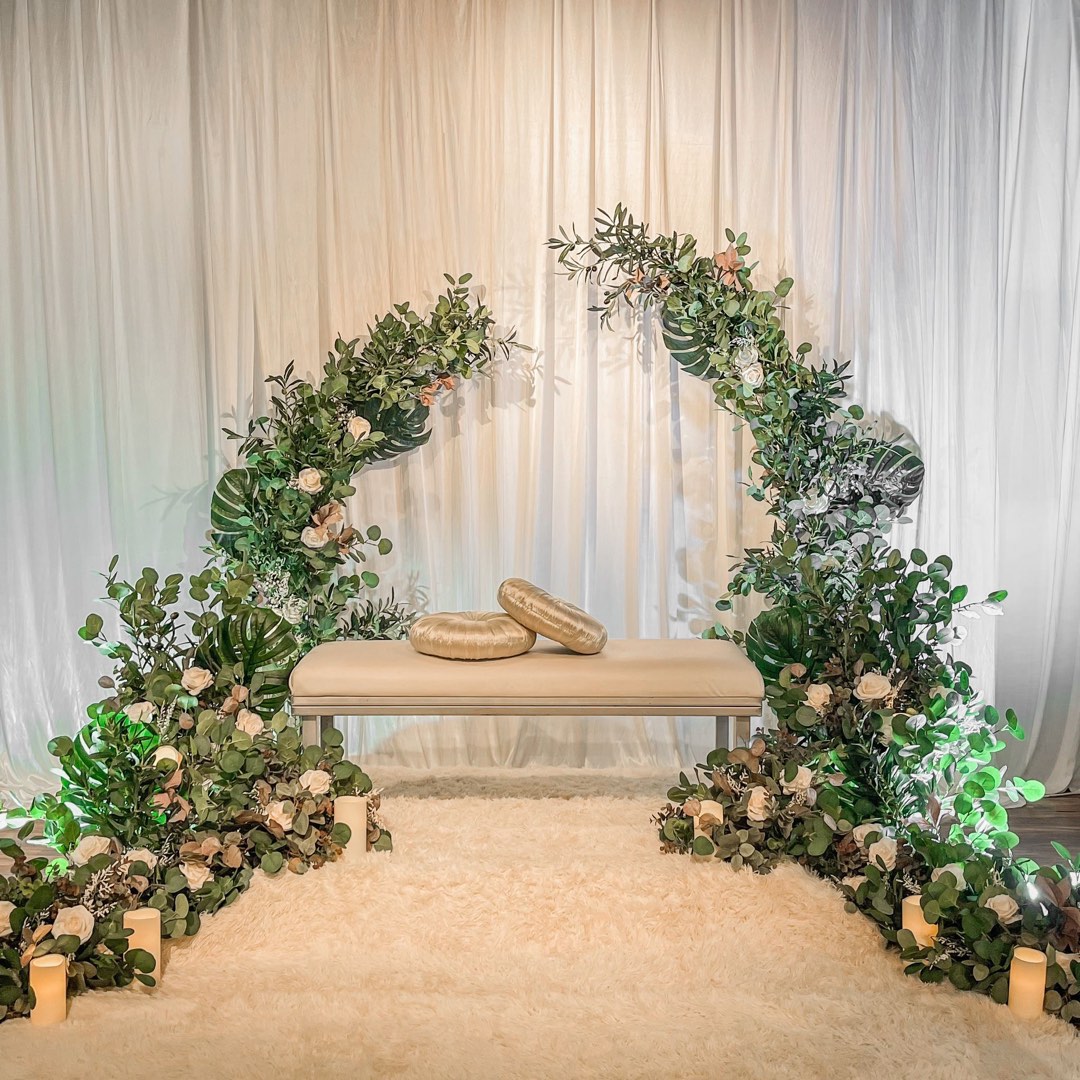 Dais Pelamin, Lifestyle Services, Event & Party Services on Carousell