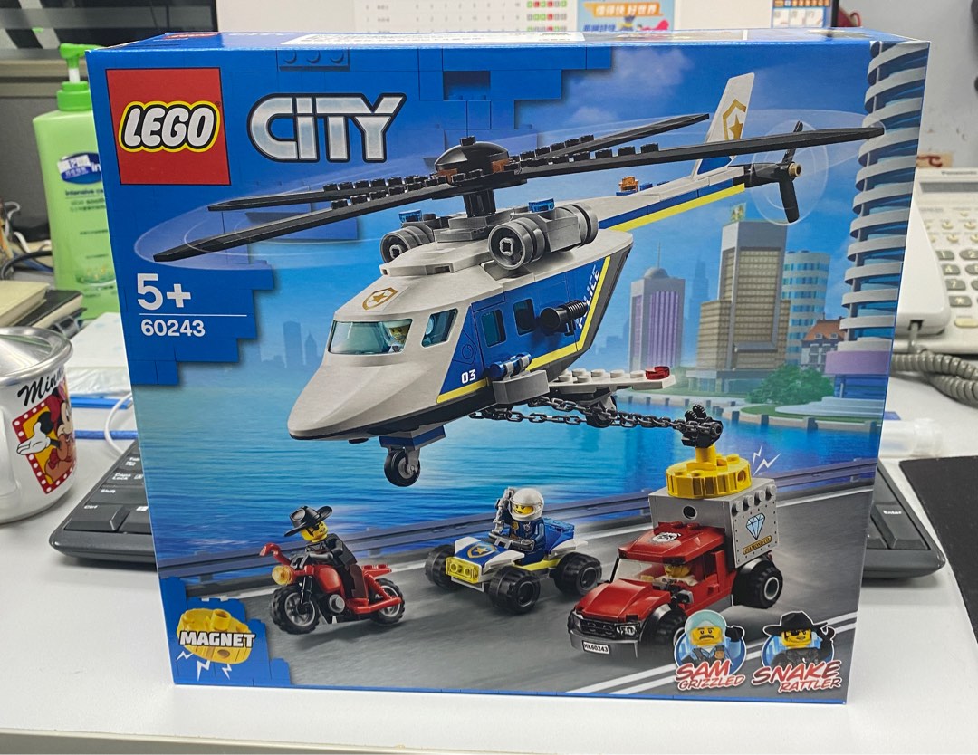 Lego 60243 Police Helicopter Chase, 興趣及遊戲, 玩具 & 遊戲類 - Carousell