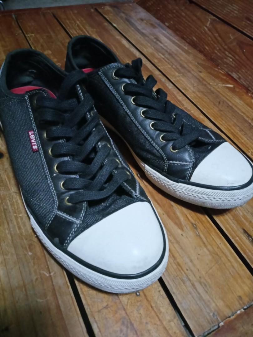LEVI'S SHOES, Men's Fashion, Footwear, Sneakers on Carousell