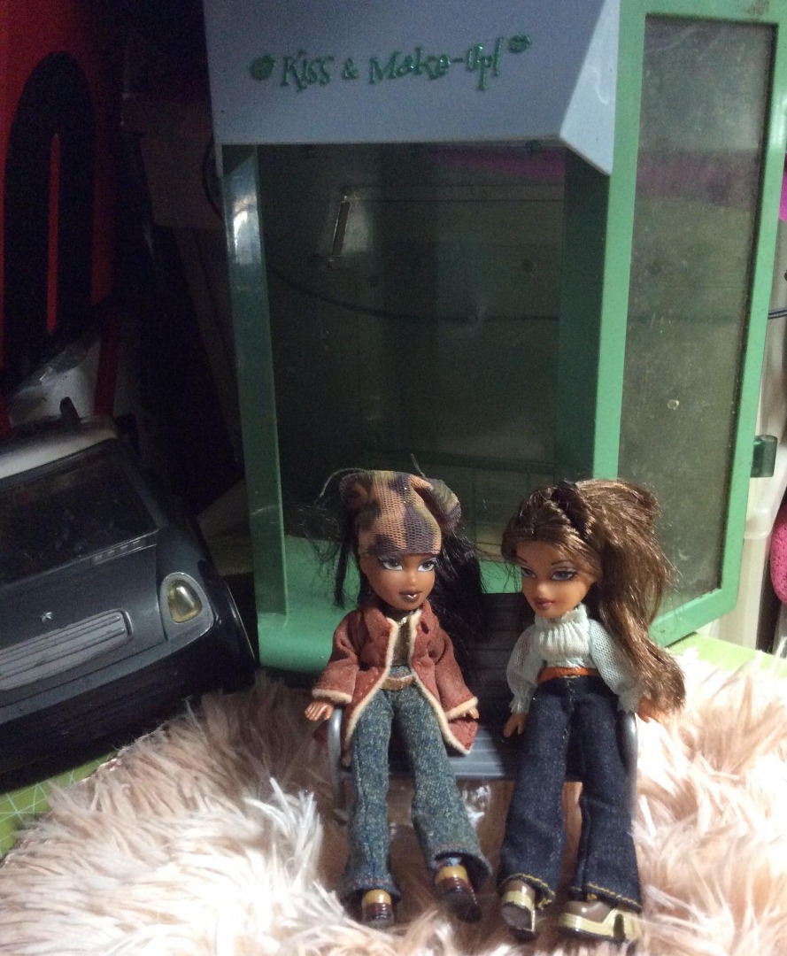Lil Bratz Mall and Mini Cooper, Hobbies & Toys, Toys & Games on Carousell