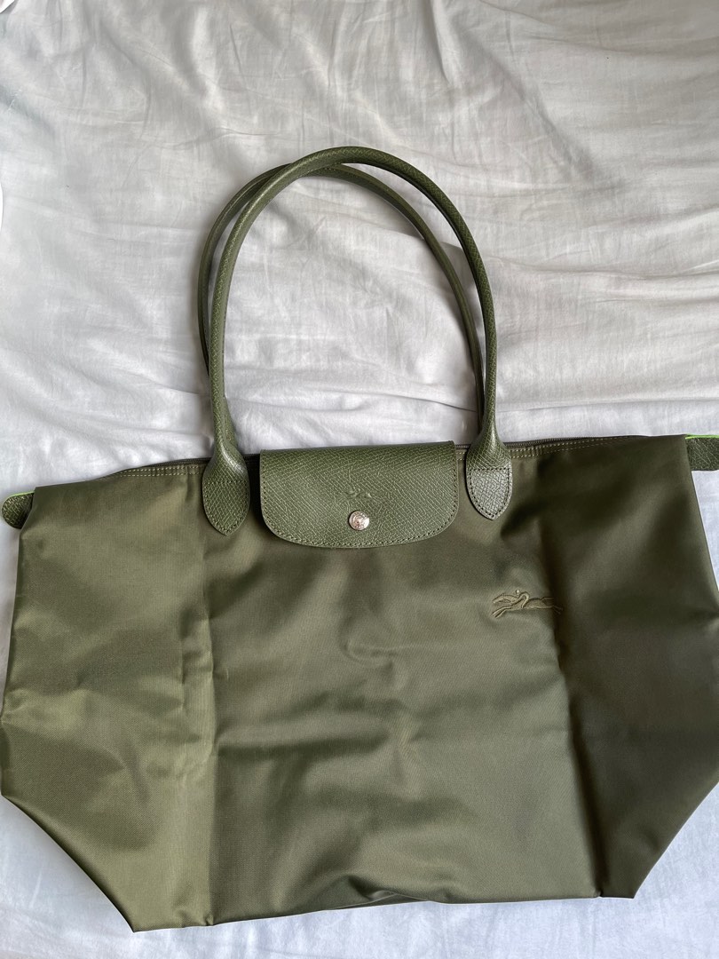 Longchamp Green le pliage Large olive green shopper, Luxury, Bags ...