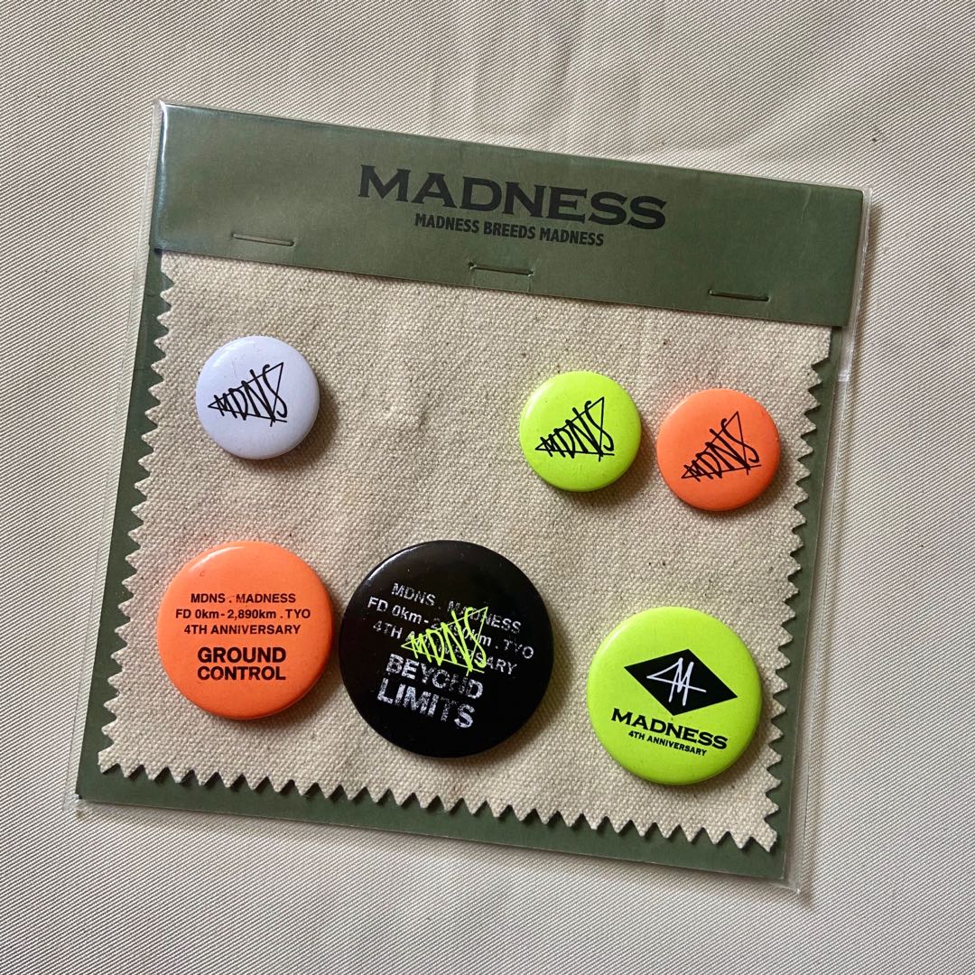Madness pins set wtaps fcrb supreme palace beams converse vans, 其他, 其他 ...