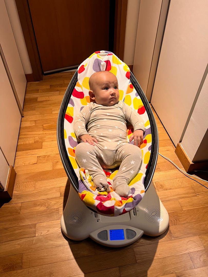 Mamaroo - baby swing, Babies & Kids, Baby Nursery & Kids Furniture ...