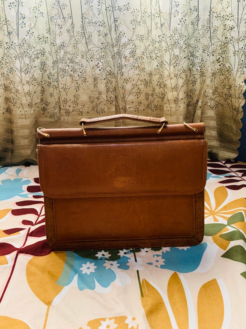 Moda italiana vintage bag, Women's Fashion, Bags & Wallets, Cross-body ...