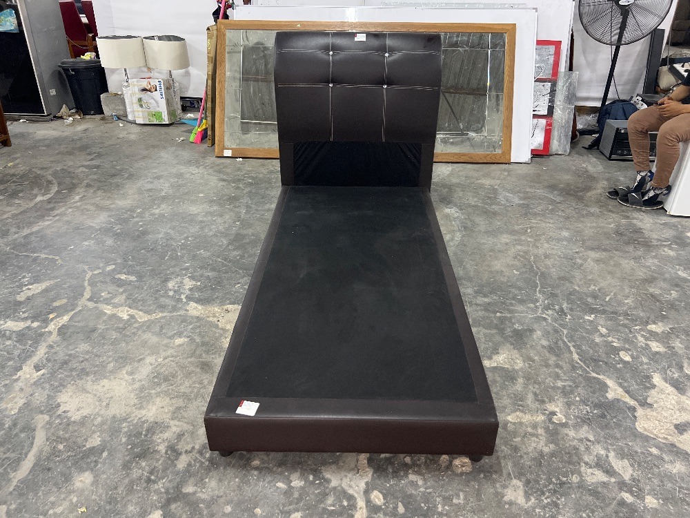 Modern and Simple Single Divan Bed Frame / Rangka Katil Divan Single ...