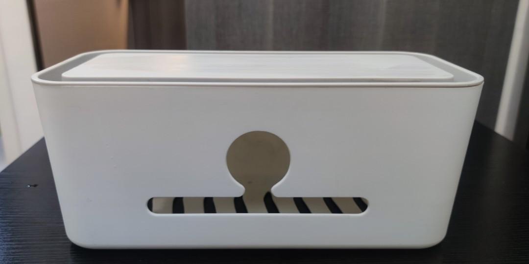 Plug storage box - 電線及拖板收納盒, 電源綫收納盒#整理, 傢俬＆家居, 其他, 家居改善及收納用品 - Carousell