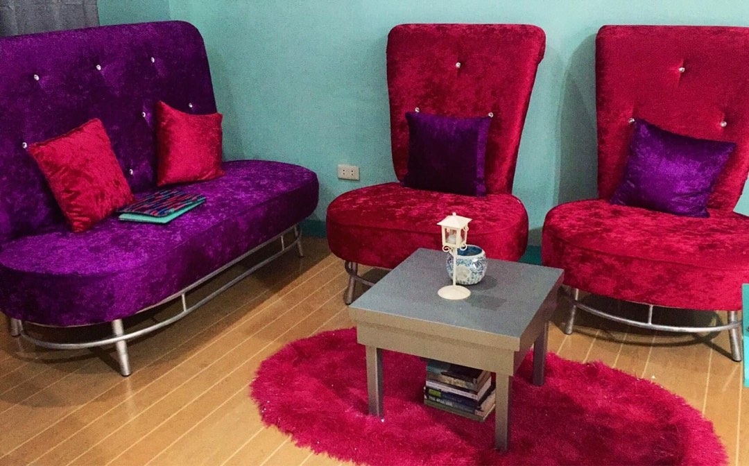 Queen Chair Set, Furniture & Home Living, Furniture, Chairs on Carousell