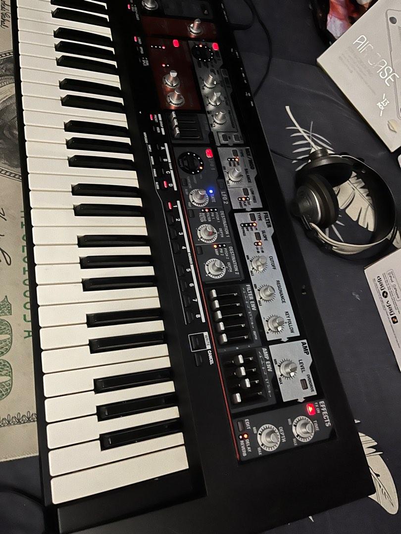 Roland SH-201 synth, 興趣及遊戲, 音樂樂器 & 配件, 樂器 - Carousell