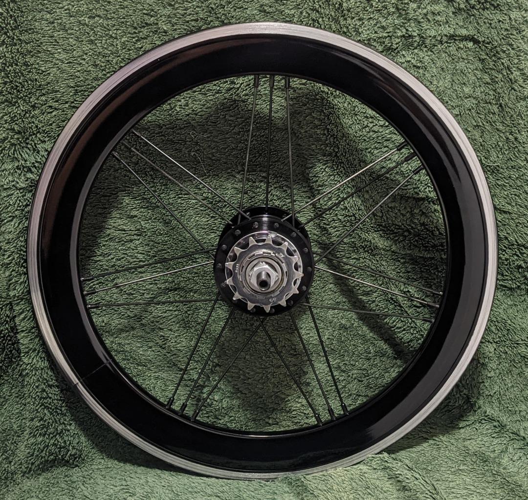 Silverrock 16" AEROwheels wheelset with SRF3 and 349 tyres, Sports ...