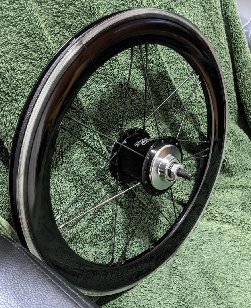 Silverrock 16" AEROwheels wheelset with SRF3 and 349 tyres, Sports ...