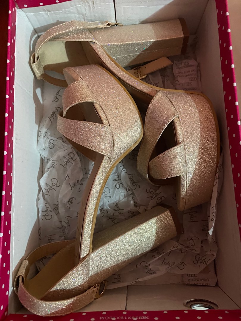 So Fab, Women's Fashion, Footwear, Heels on Carousell