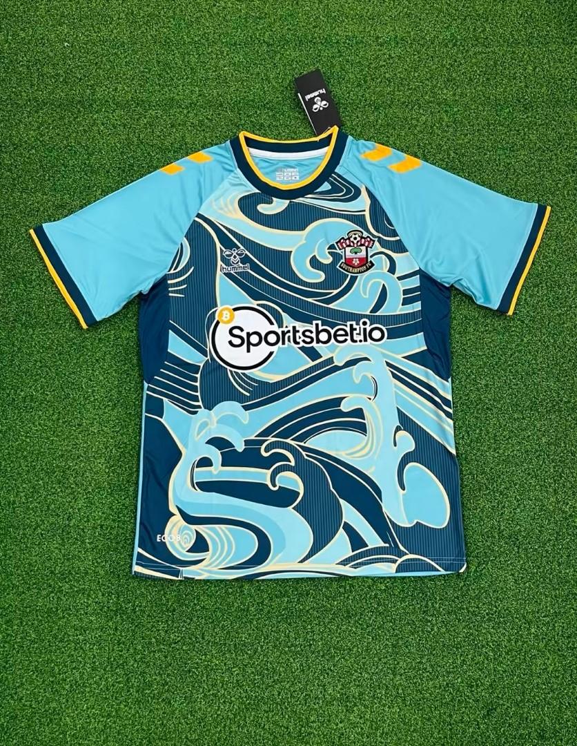 Southampton FC Away kit 22-23 Football Jersey, Men's Fashion, Tops ...