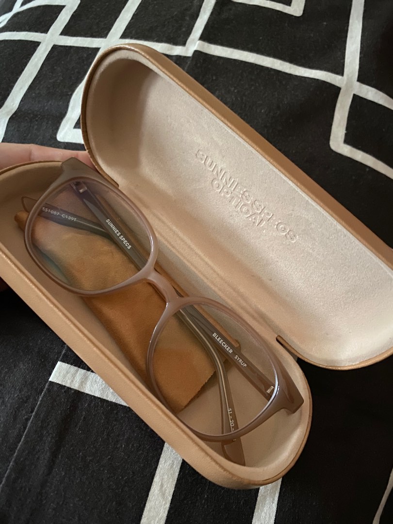 Sunnies Specs Bleecker, Women's Fashion, Watches & Accessories ...