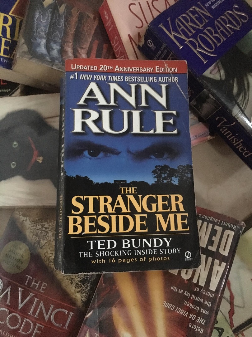 TRUE CRIME STORY TED BUNDY, Hobbies & Toys, Books & Magazines, Fiction ...