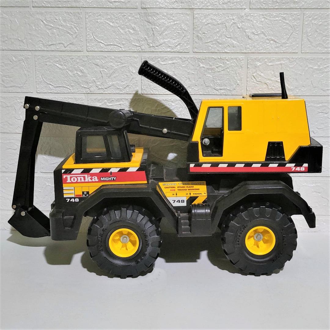 Tonka Backhoe Large, Hobbies & Toys, Toys & Games on Carousell