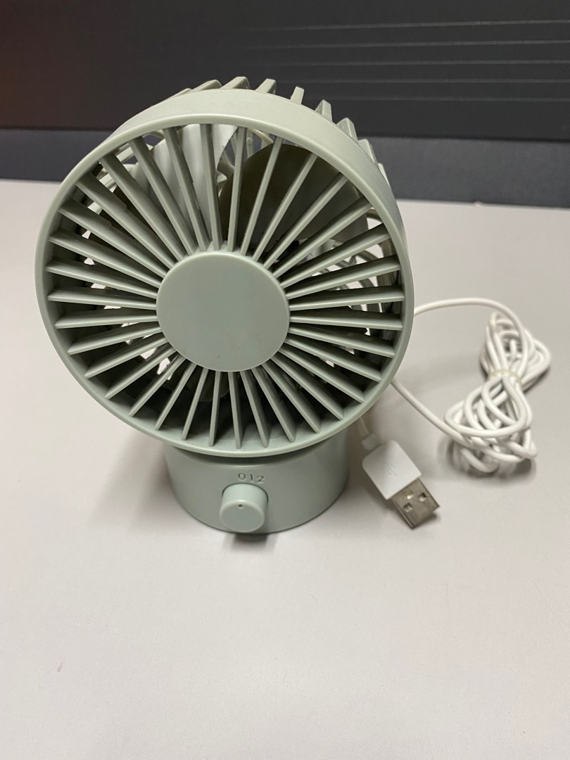 USB fan, Furniture & Home Living, Lighting & Fans, Fans on Carousell