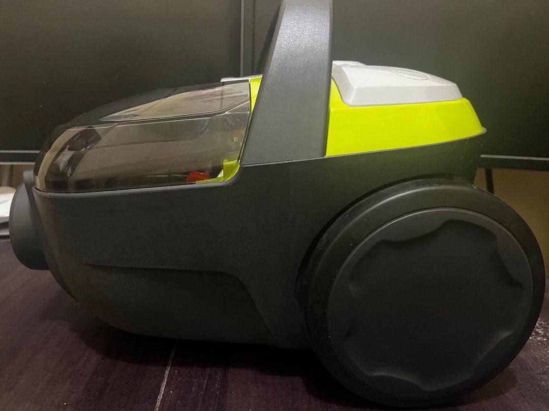 Vacuum Cleaner | Electrolux Z1231 220-240V CompactGo Bagless, TV & Home ...